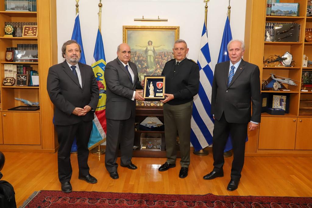 Συνάντηση του Αρχηγού ΓΕΕΘΑ με τον Πρόεδρο του Συνδέσμου Επιτελών ...